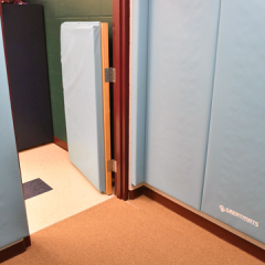 Gym Wall Pad Buyers Guide: Padding Options, Features & Installation