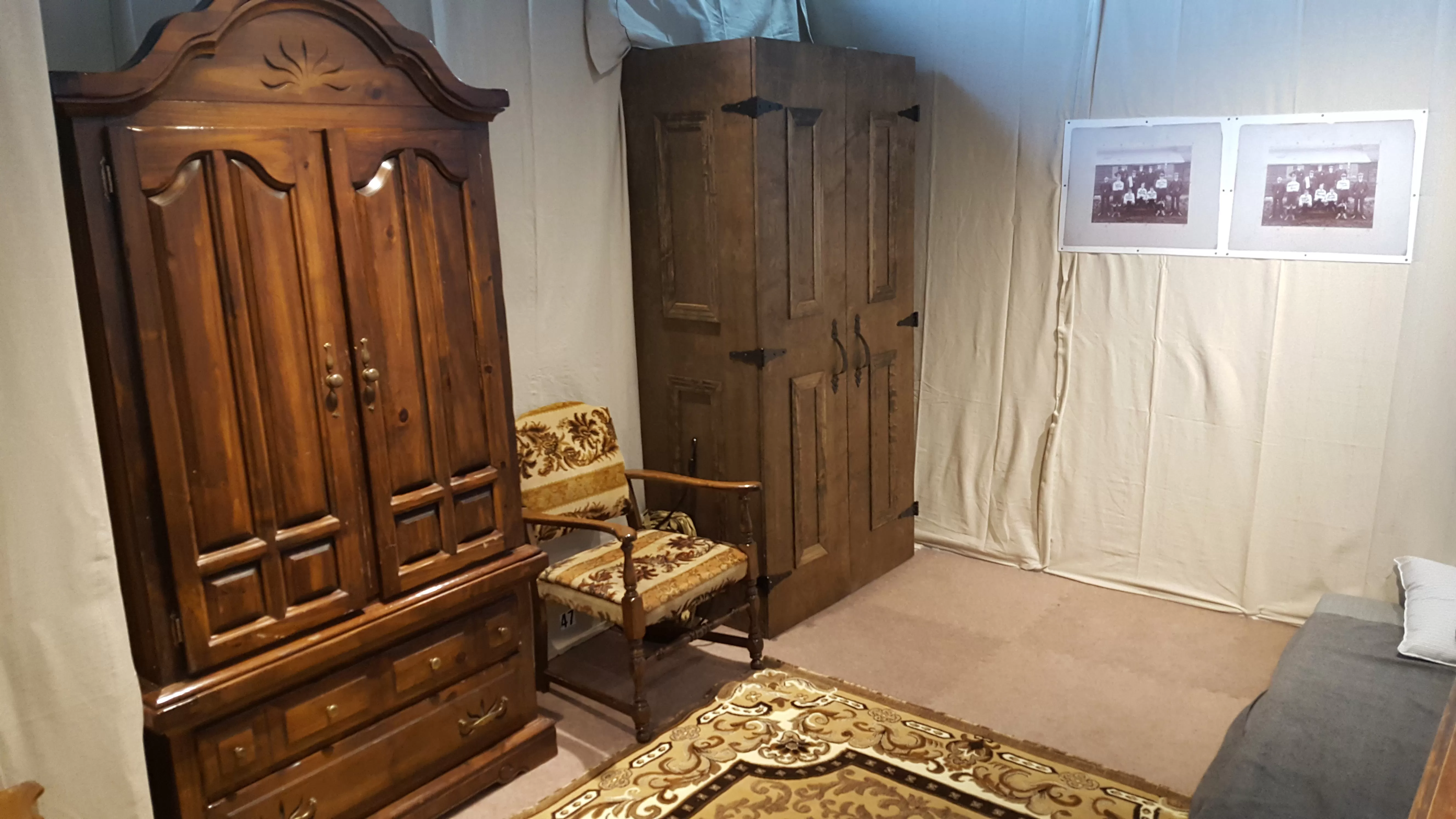 Royal Interlocking Carpet Tiles for Basements and Trade Shows