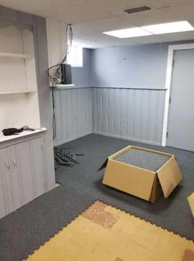 Royal Interlocking Carpet Tiles for Basements and Trade Shows